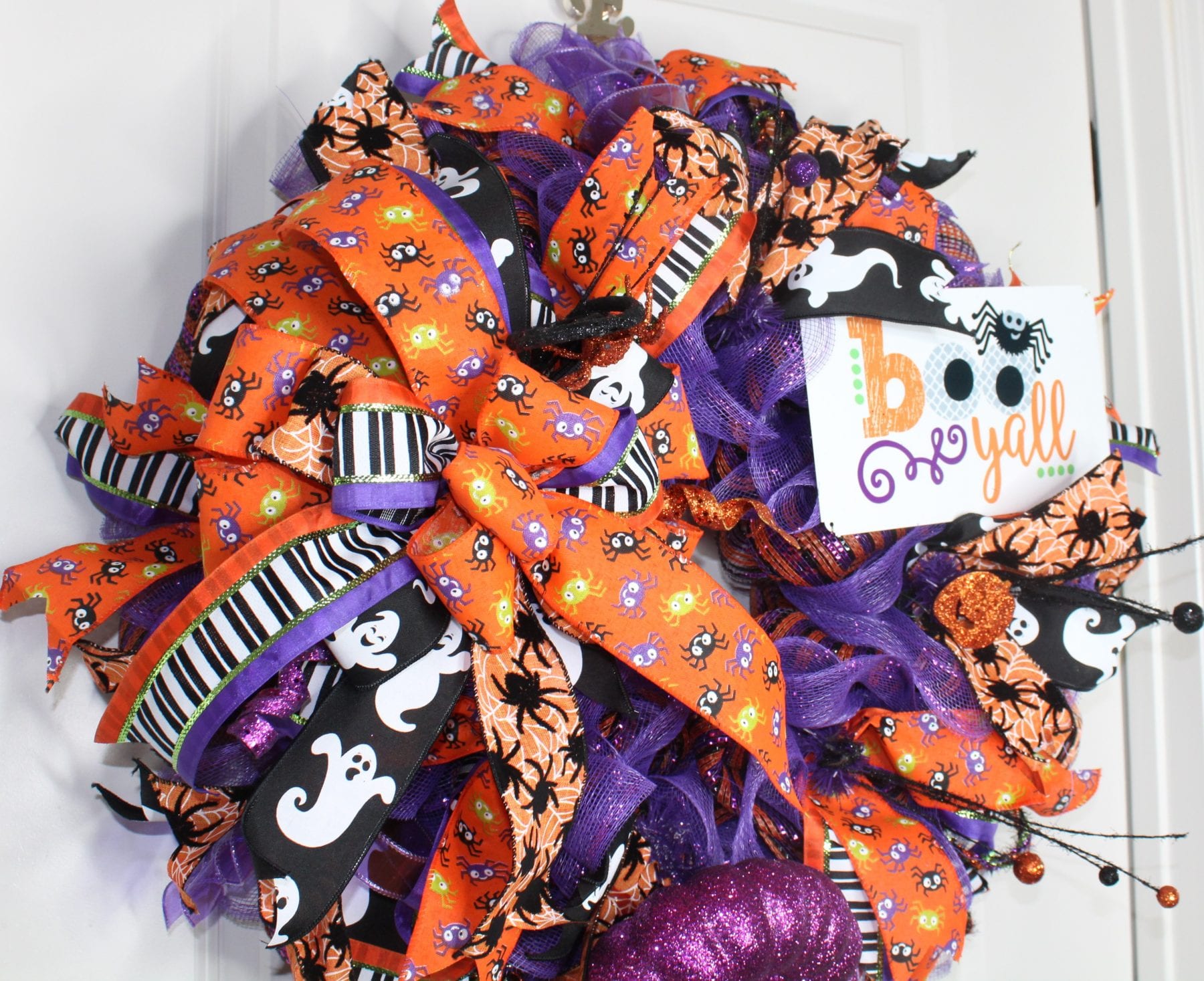 How to make a Halloween Poof and Ruffle wreath - Hard Working Mom