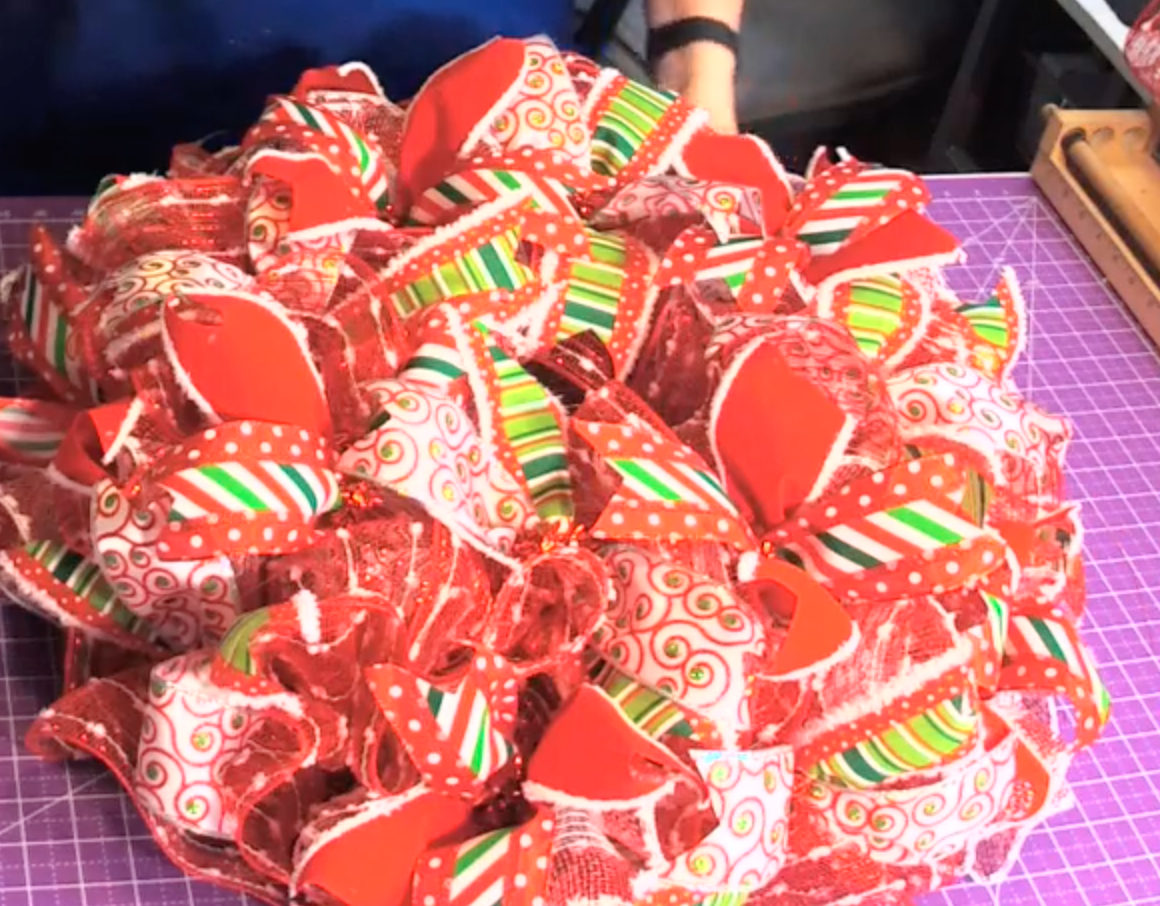 How to make a North Pole Red and White Ruffle Deco Mesh Wreath - Hard ...